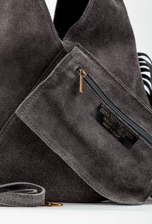 Poseta gri din piele intoarsa cu franjuri - Dasha.ro