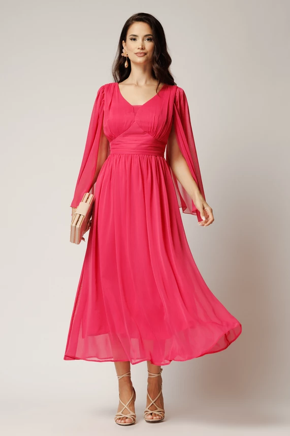 Rochie lunga fucsia din voal creponat in clos cu maneci despicate ...